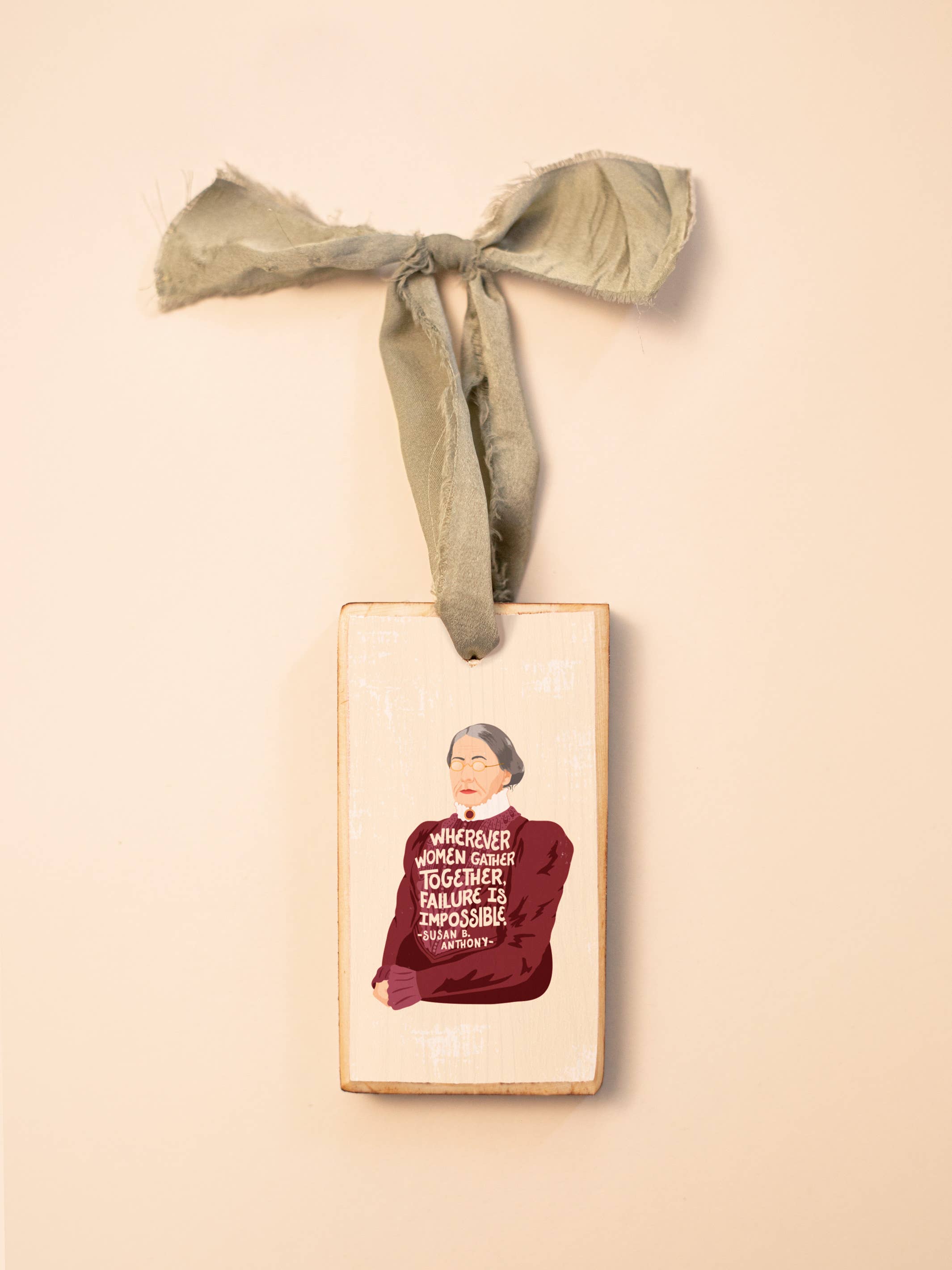 Susan B. Anthony Wood Holiday Ornament – National Women's History Museum